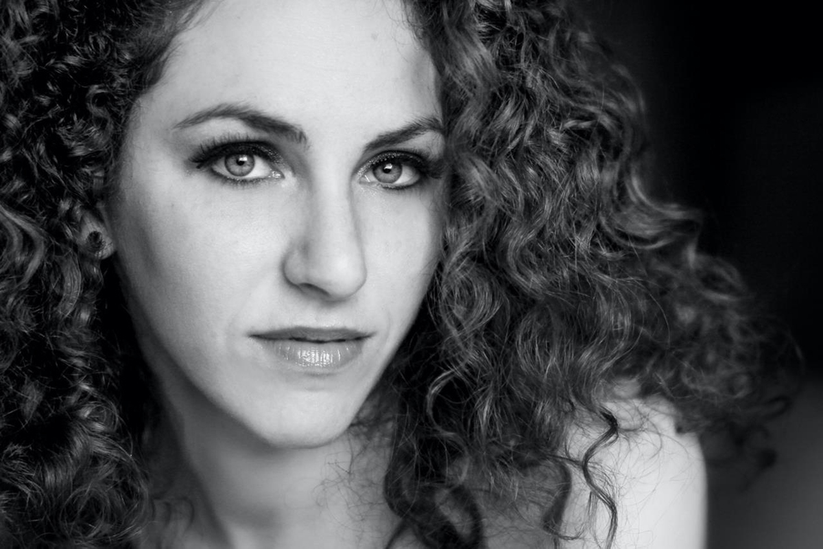 Lindsay Adler Transforms Images On Location with OCF II Light Shaping ...