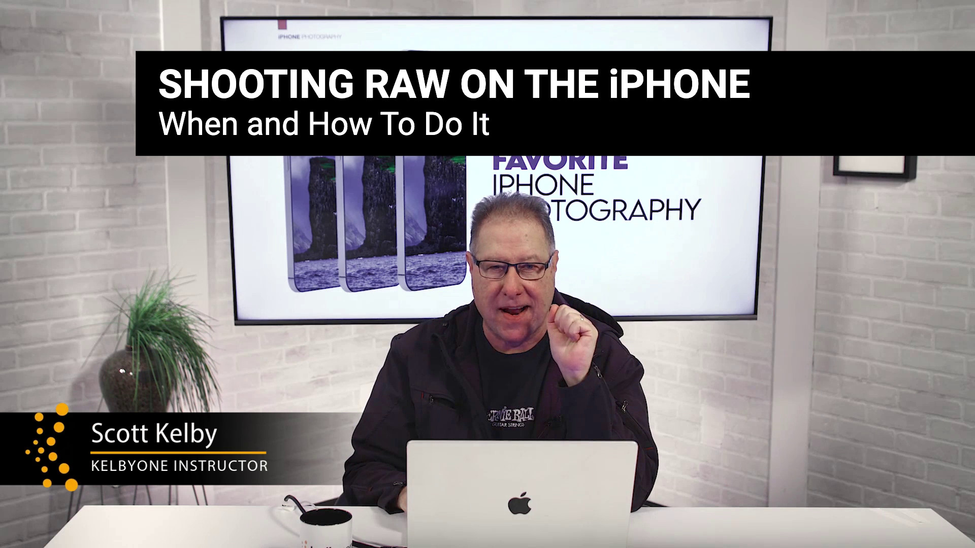 Shooting RAW on the iPhone: When and How to Do It with Scott Kelby ...